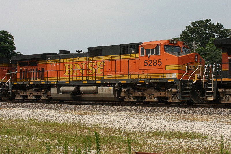 BNSF 5285